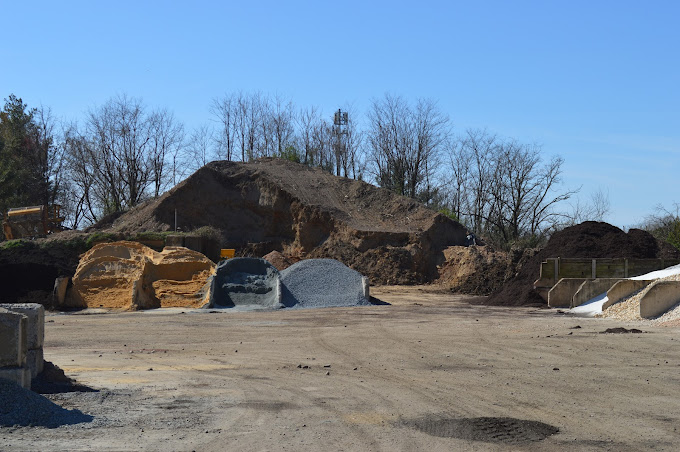Mulch Topsoil Landscaping Products serving Northern Virginia - Virginia ...